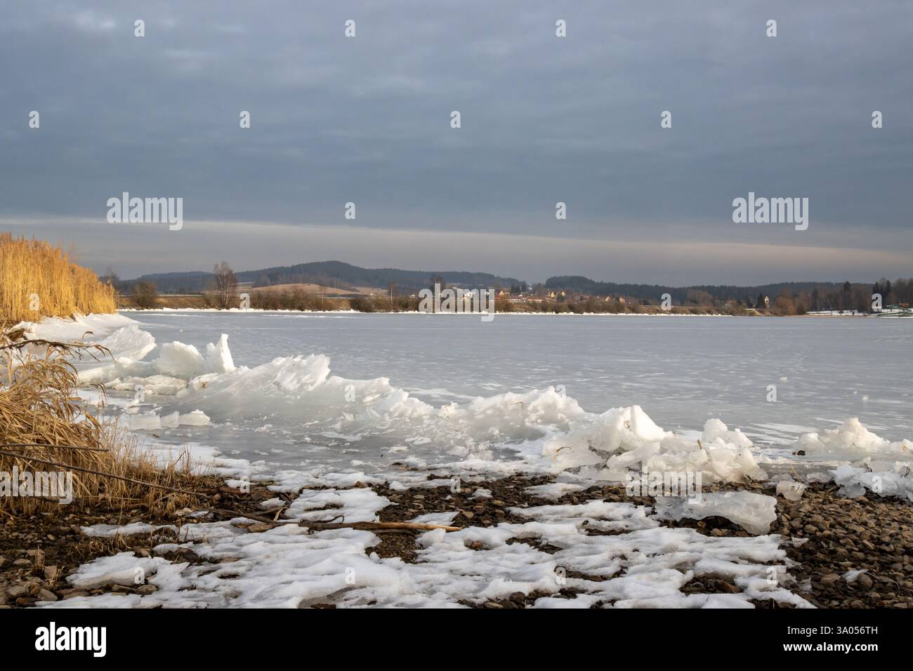 Pond (dam) Lipno, when its frozen and its too small for the ice, which ...