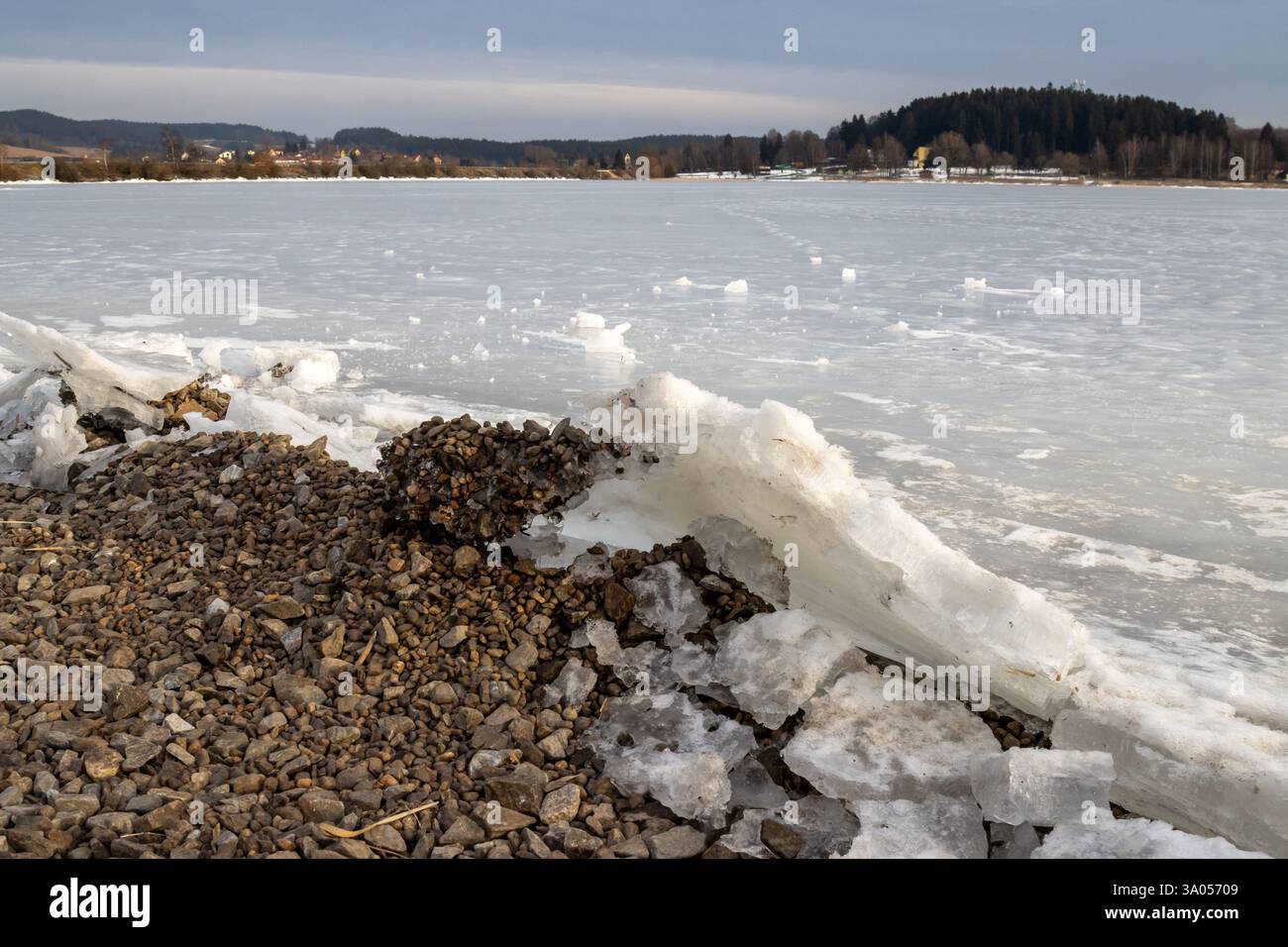 Pond (dam) Lipno, when its frozen and its too small for the ice, which ...