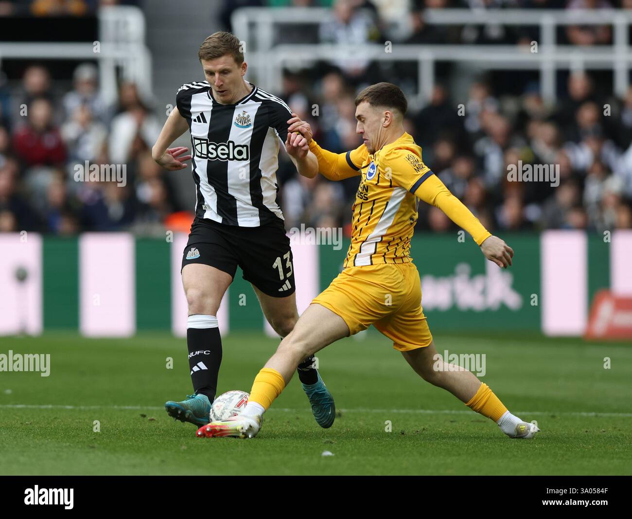 Newcastle Upon Tyne, England, 2nd March 2025. Matt Tagett (L) of ...