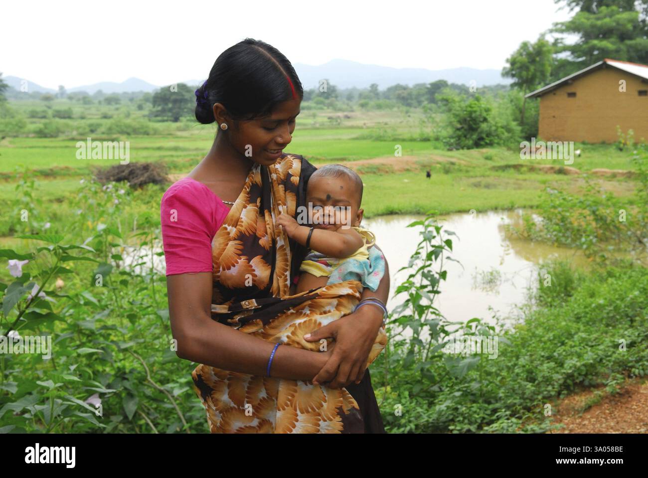 Ho tribes mother and child, Chakradharpur, Jharkhand, India NO MR Stock ...