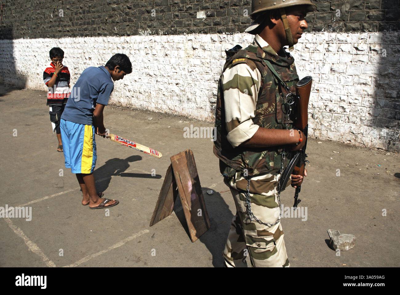 Indo Tibetan border force ITBF commandos at arthur road jail in Bombay ...