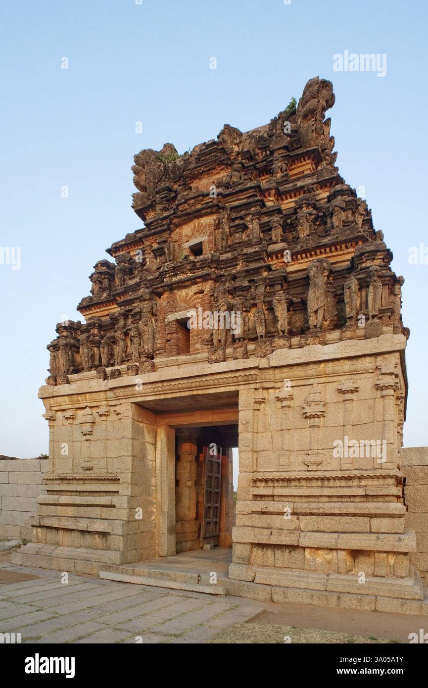The main gopuram of chandrasekhara temple at hampi, Karnataka, India ...