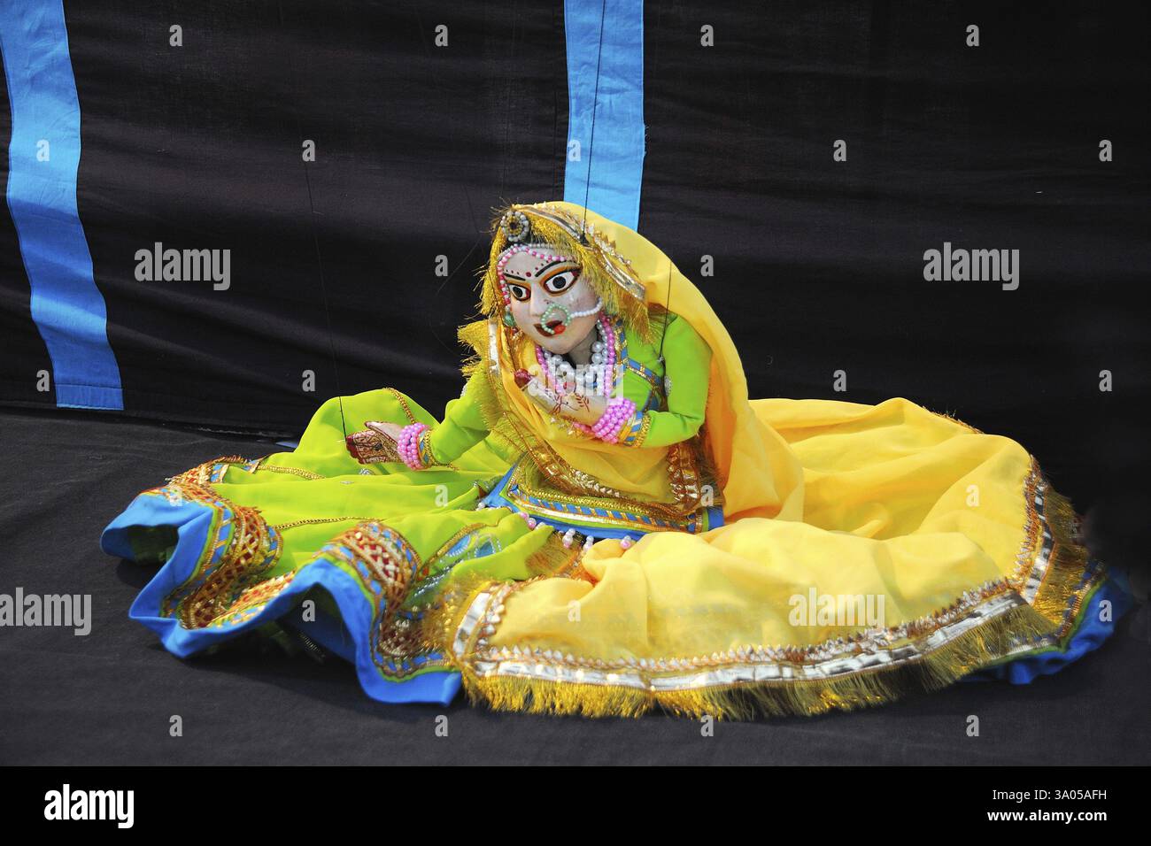 Puppet dancing in rajasthani getup, Rajasthan, India, Asia Stock Photo ...