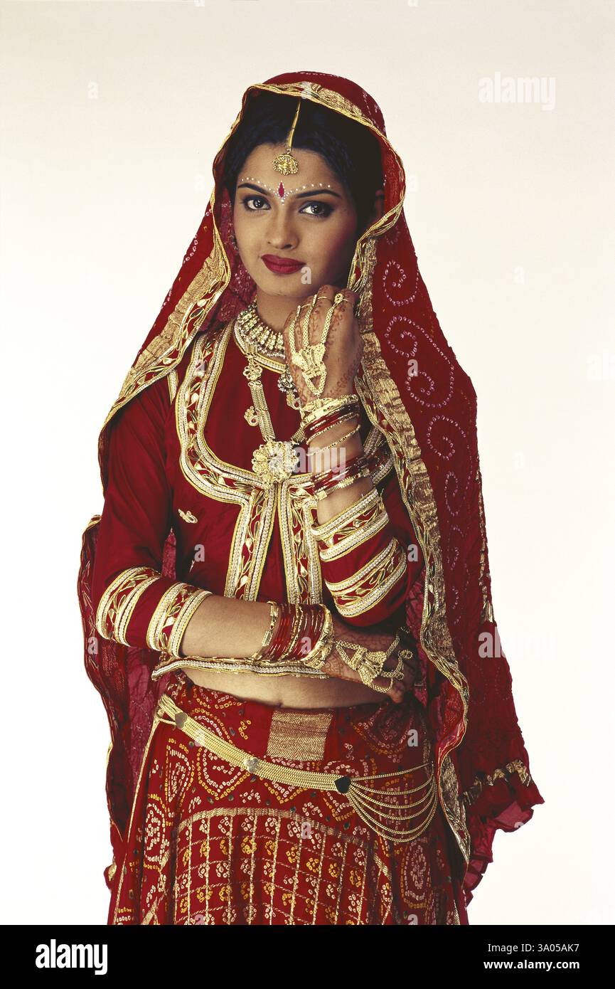 Rajasthani bride Model release number 121 Stock Photo - Alamy