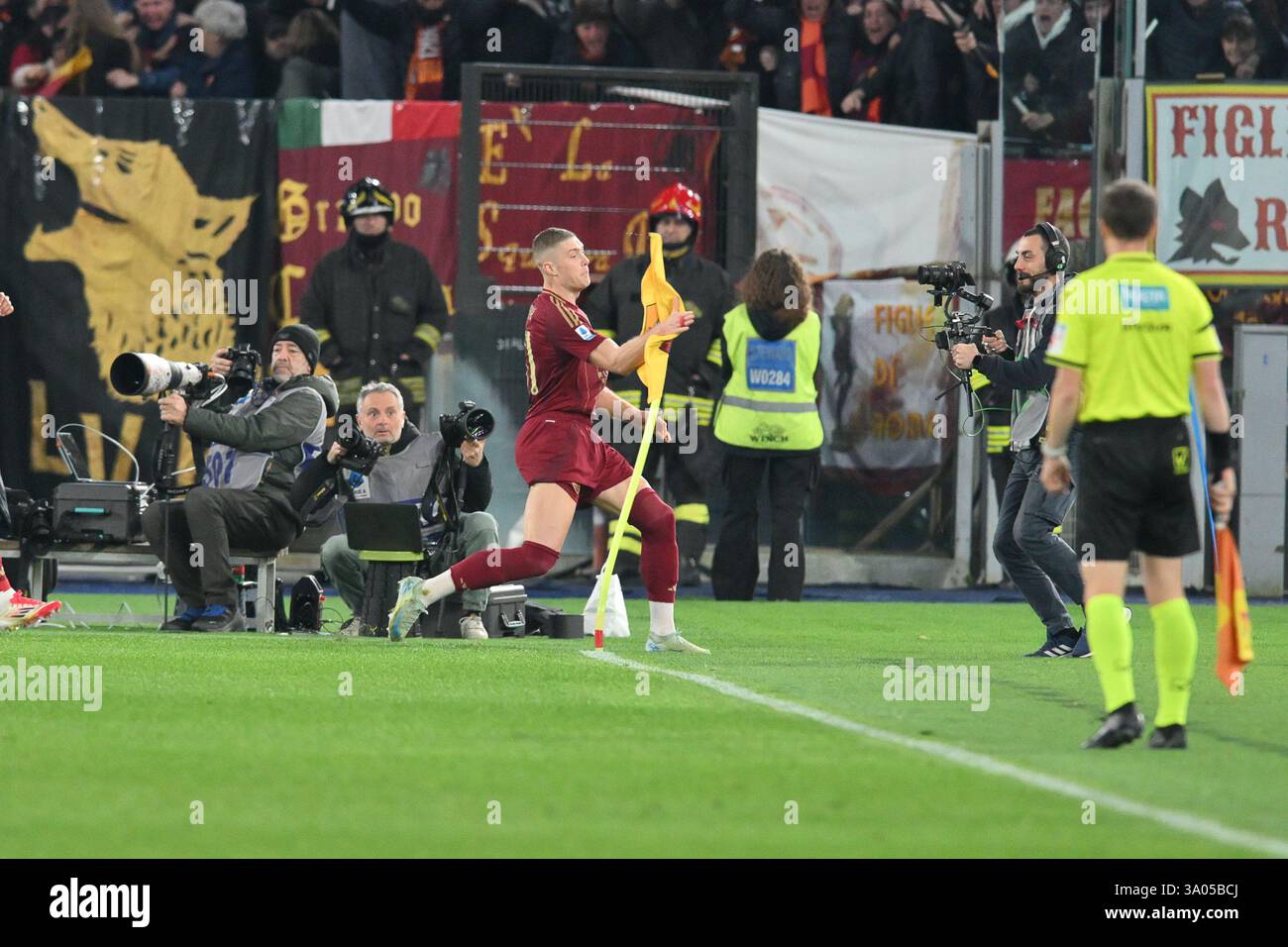 Stadio Olimpico, Rome, Italy. 2nd Mar, 2025. Serie A Football; Roma ...