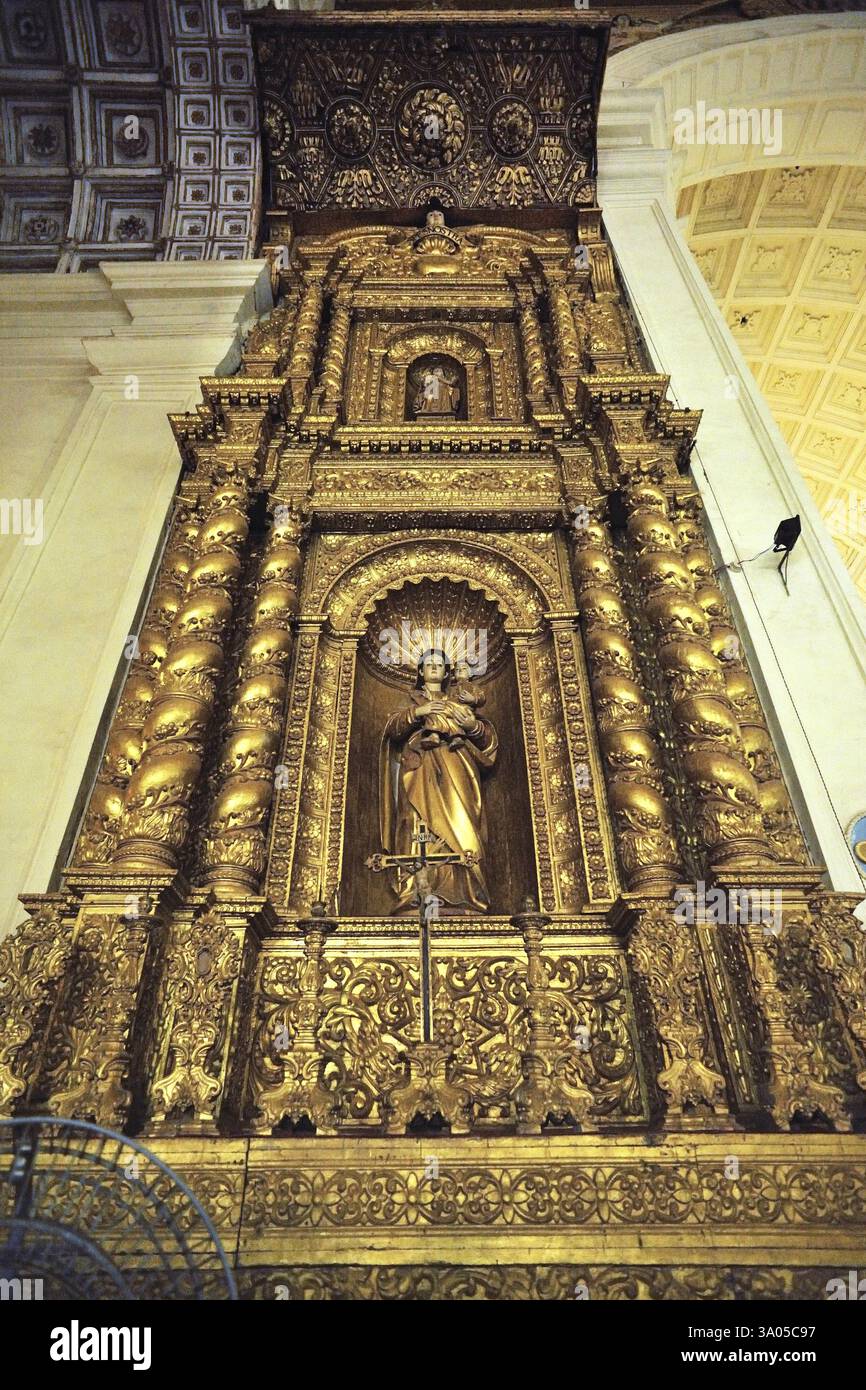 Statue of Mother Mary in Basilica of Bom Jesus in seventeenth to ...