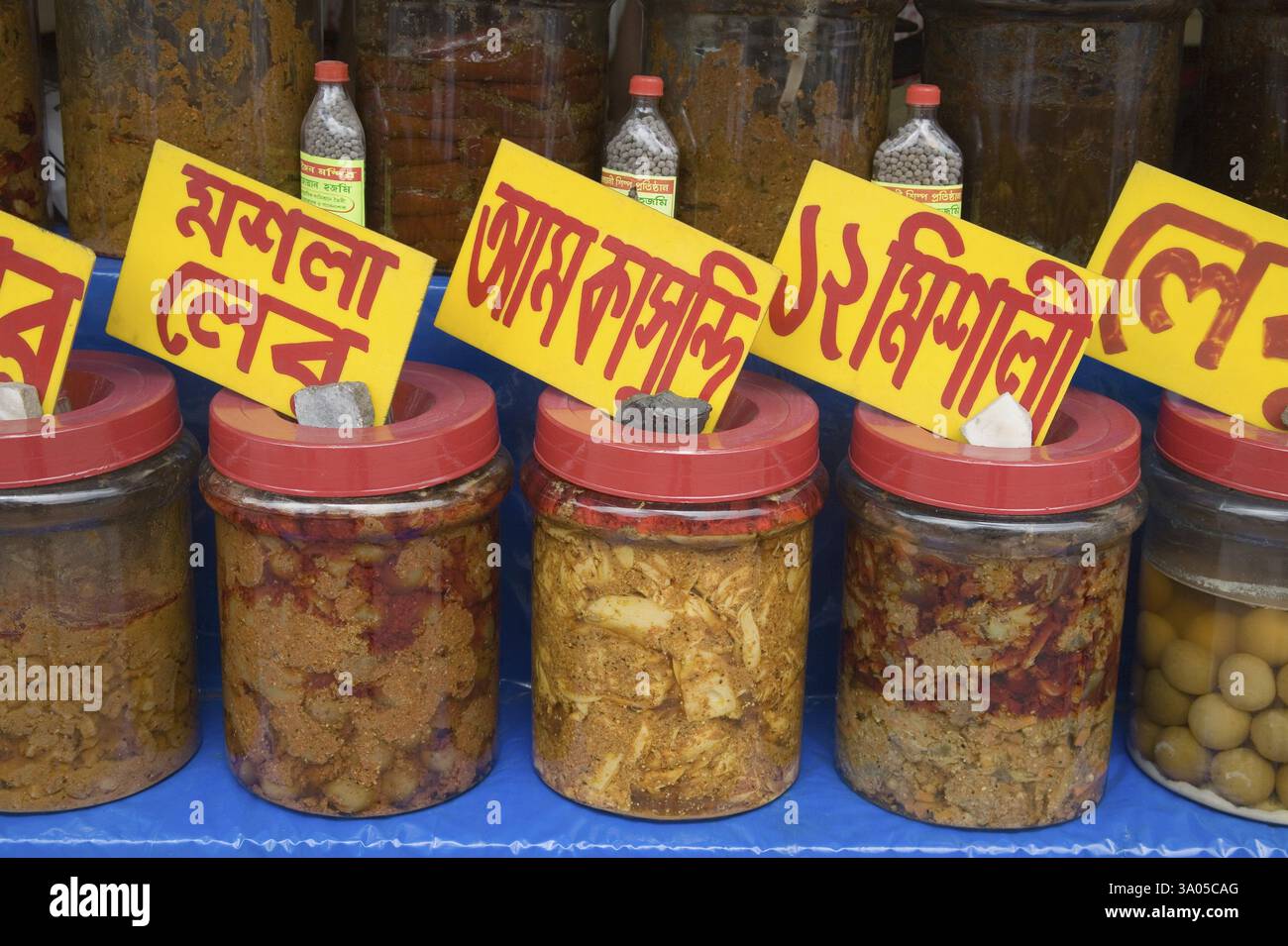 Pickle shop, Dakshineshwar market, Calcutta Kolkata, West Bengal, India ...