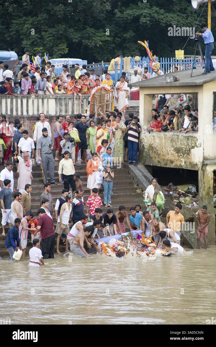 Farewell of the Durga Idol, Visarjan at bank of River Hooghly, Durga ...