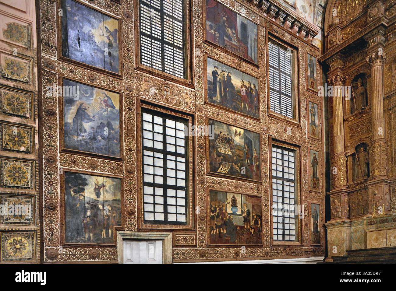 Inside church of St Francis Of Assisi in 1521 AD, Old Goa, Velha Goa ...