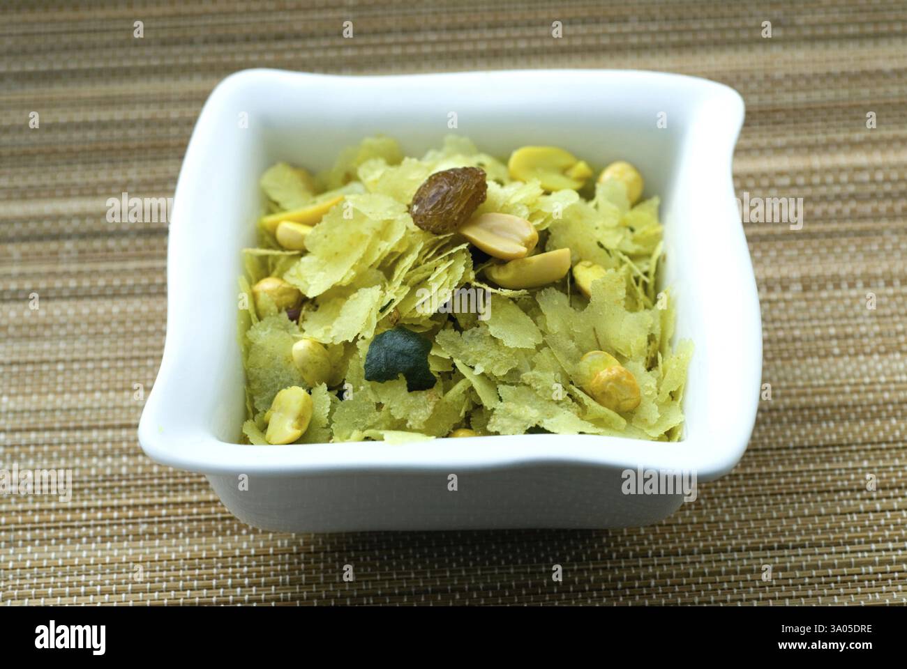 Yellow resins hi-res stock photography and images - Alamy