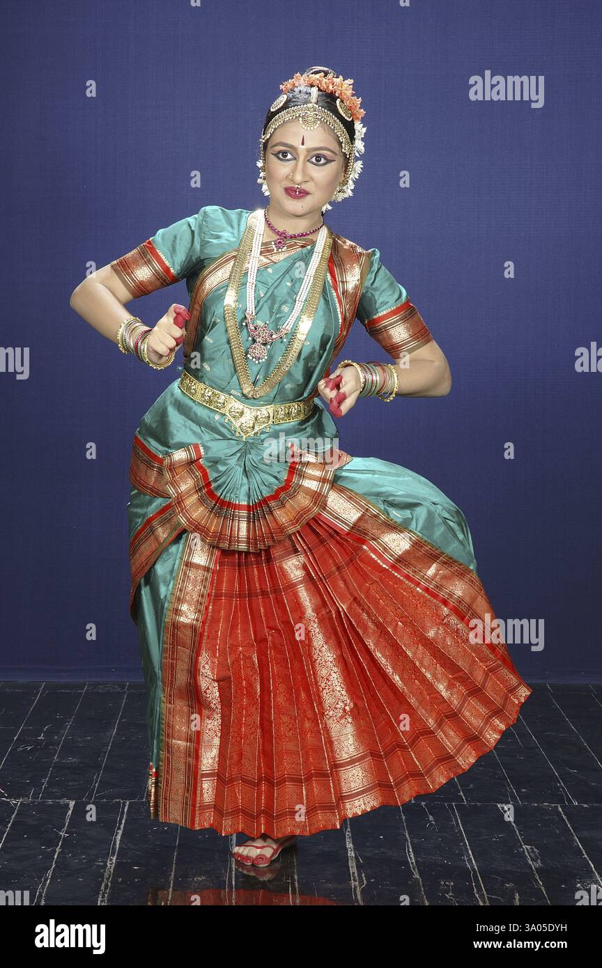 Bharatnatyam, Indian Classical Dance Stock Photo - Alamy