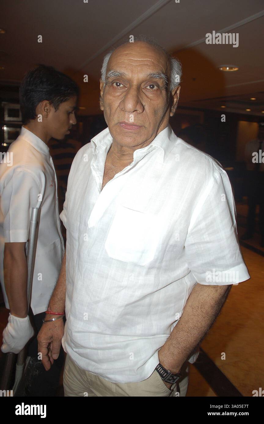 Film director and producer yash chopra NO MR Stock Photo - Alamy