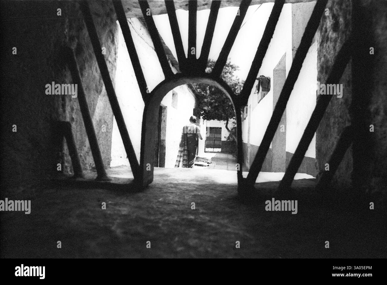 Lavani artist, traditional dance form, Modnib, Maharashtra, India, Asia ...