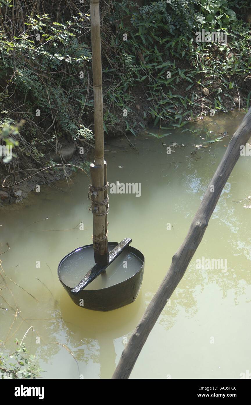 Traditional Conventional water irrigation Stock Photo - Alamy