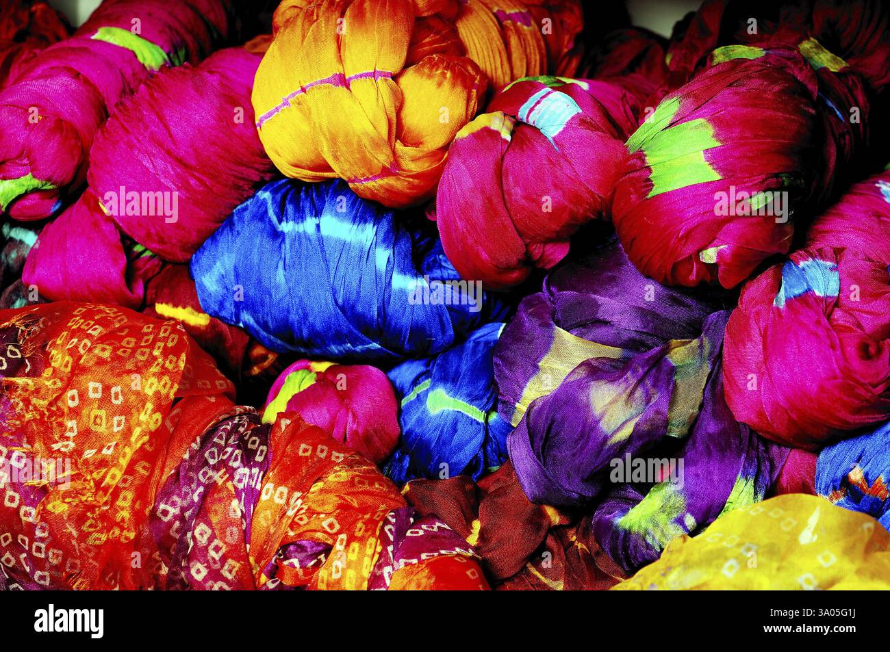 Bandhej textiles hi-res stock photography and images - Alamy
