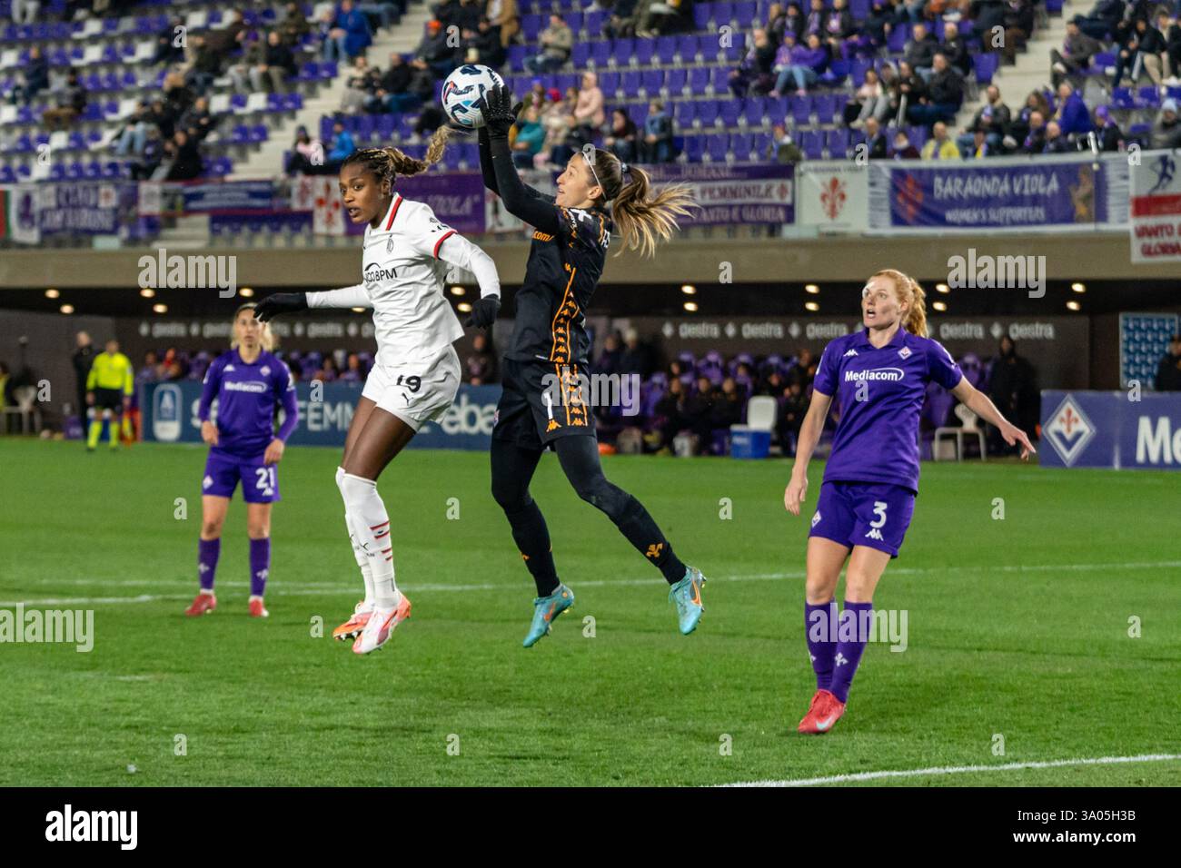 Evelyn ijeh milan hi-res stock photography and images - Alamy