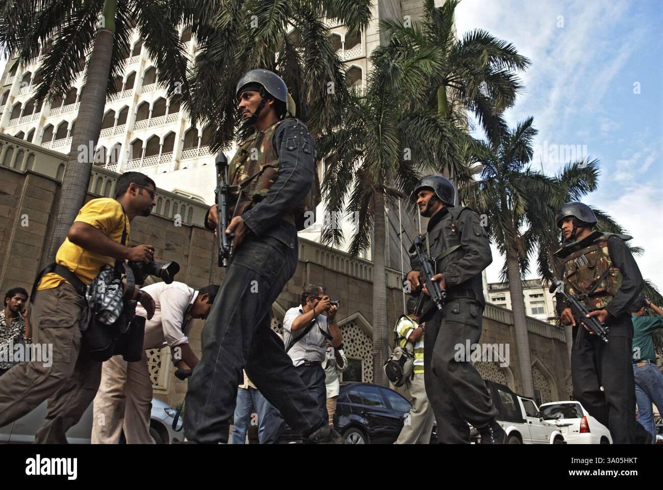 National Security Guard NSG commandos with gun outside hotel Taj Mahal ...
