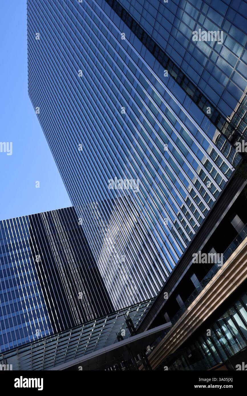 Modern finance company building hi-res stock photography and images - Alamy