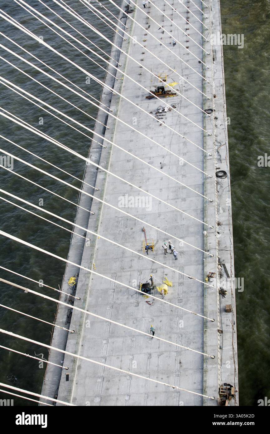 View of under construction Bandra Worli sea link is 8 lane twin ...