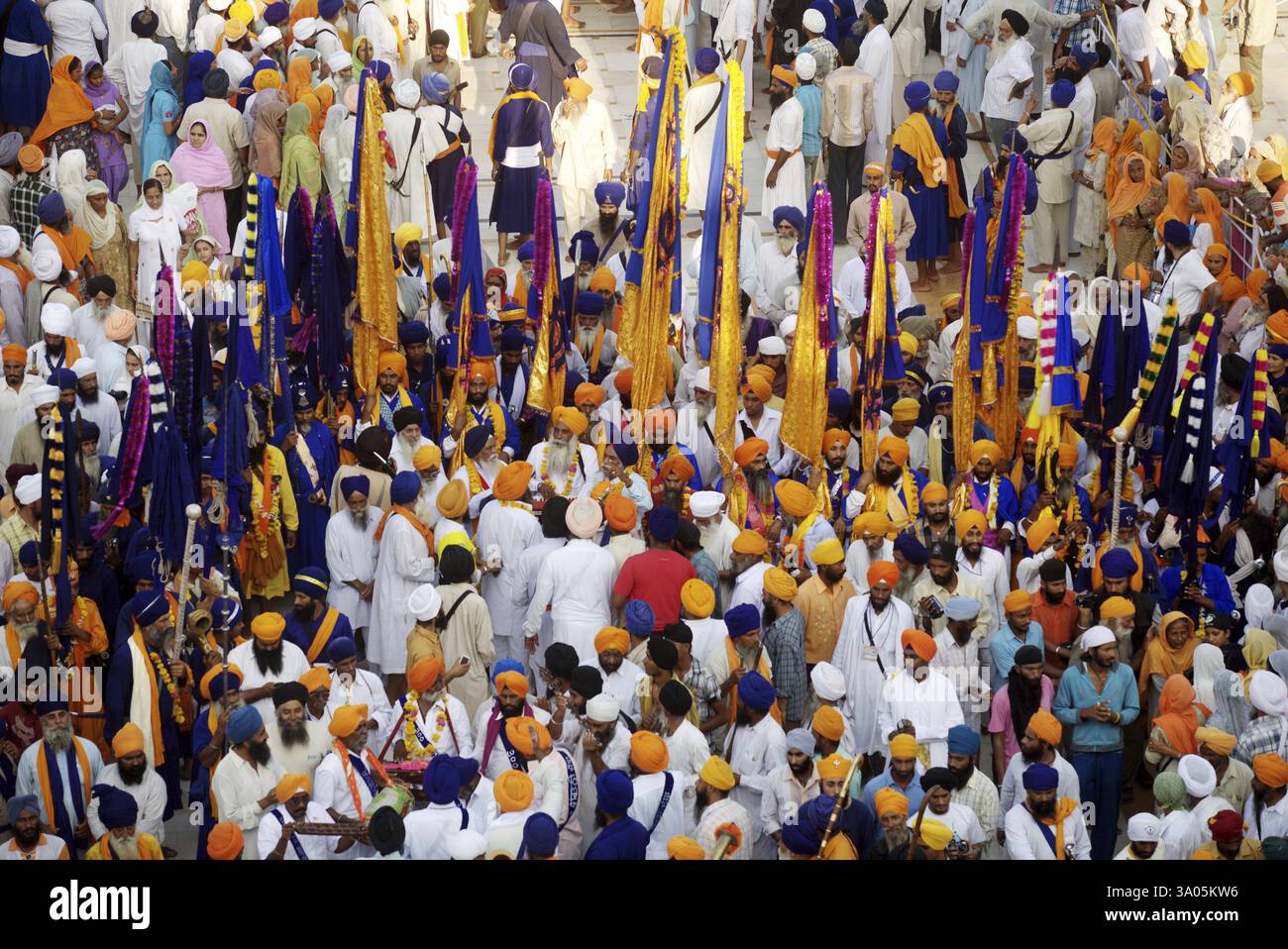 Sikh devotees taking part procession Sachkhand Saheb Gurudwara ...