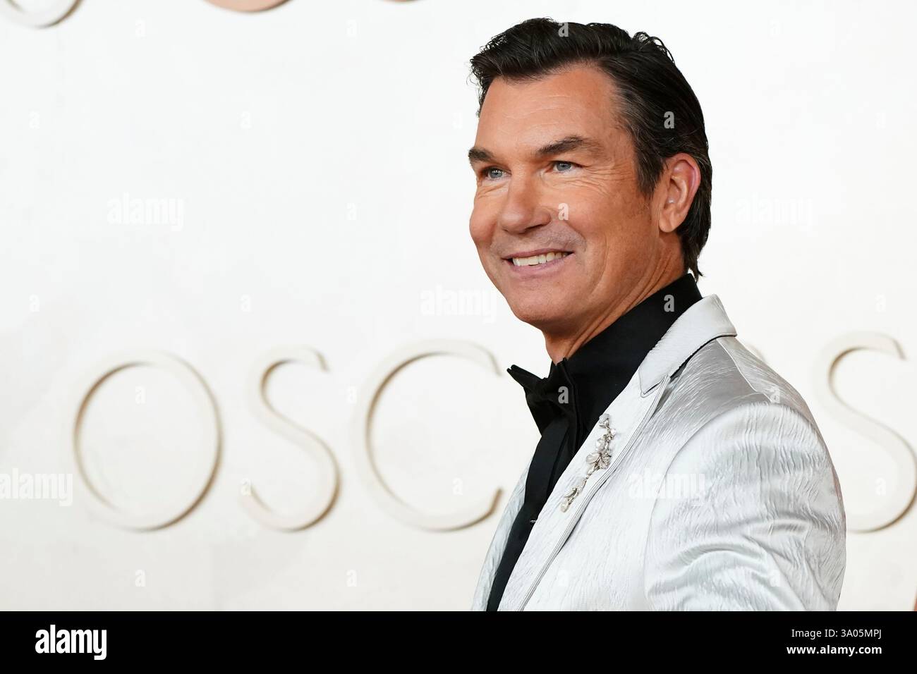 Jerry O'Connell arrives at the Oscars on Sunday, March 2, 2025, at the ...