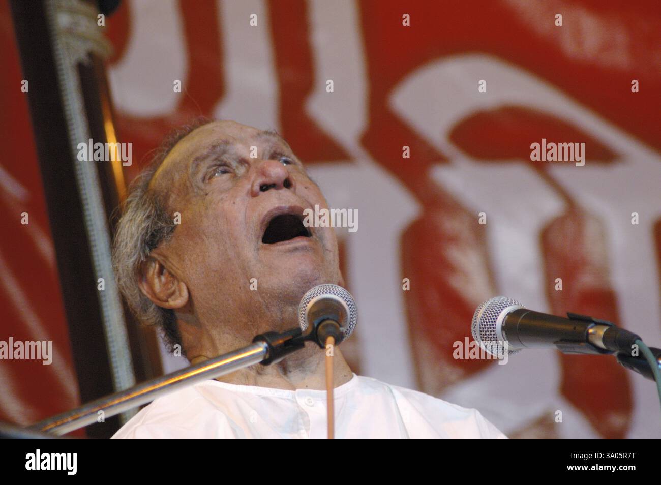 Pandit Bhimsen Joshi, Music, Indian Classical Music, Raga, Performing ...