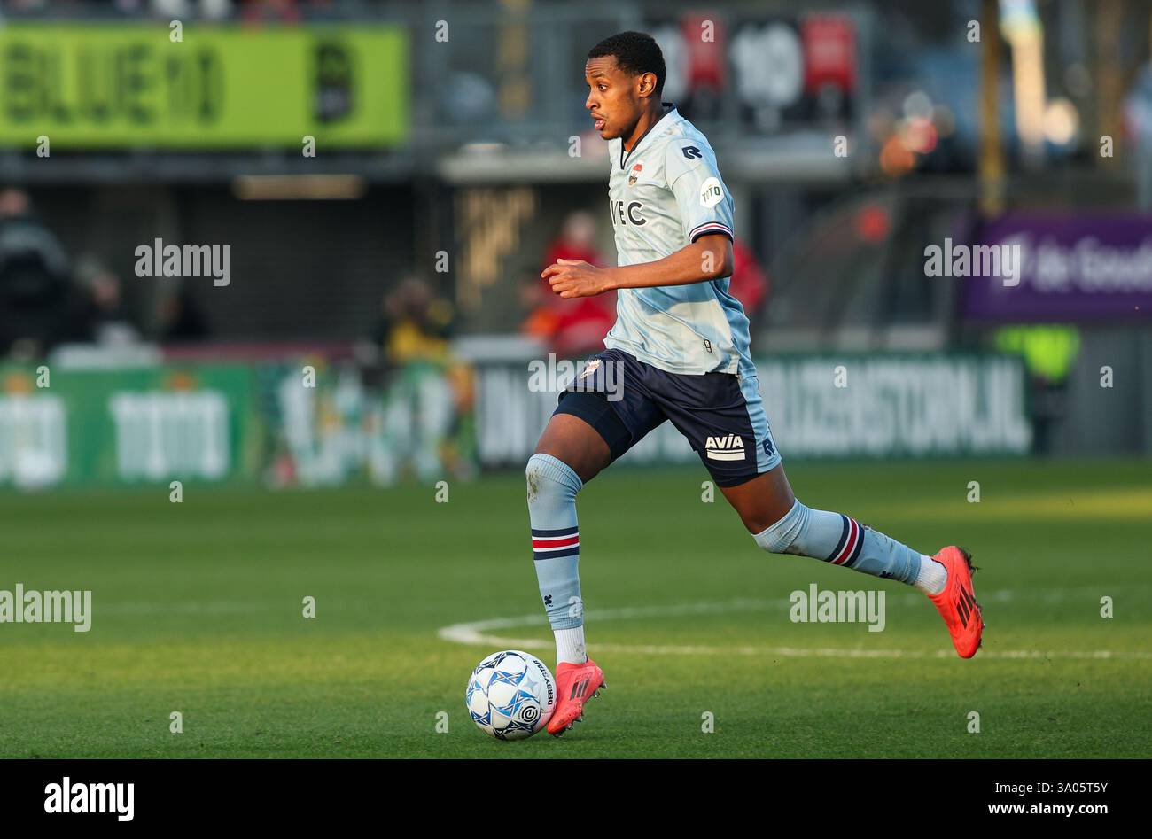 ROTTERDAM, NETHERLANDS - MARCH 2: Amar Fatah of Willem II runs with the ...