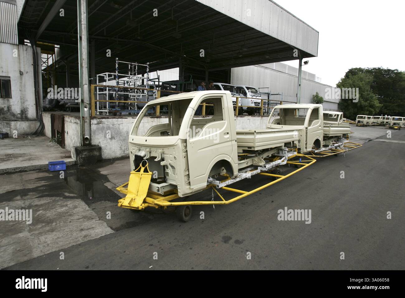 Bodies of Tata motors new range mini matador Tata Ace commercial vehicle workshopt Tata motors ...