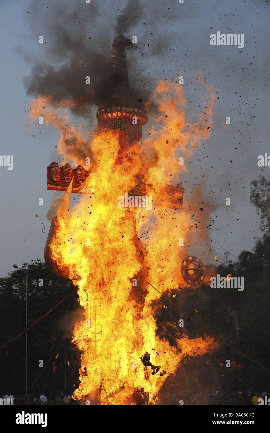 Effigy of ravan burning on dussera dusera festival, India, Asia Stock ...