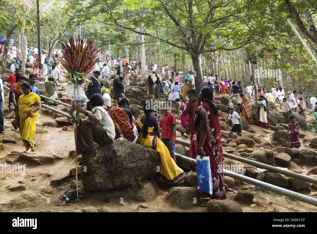 Pilgrims climbing hill of going to Kurussumudi church during annual ...