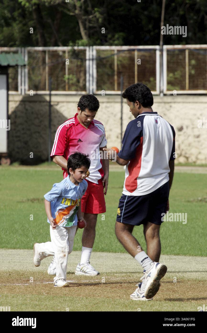 Master Blaster Sachin Tendulkar net practicing with son Arjun Tendulkar ...