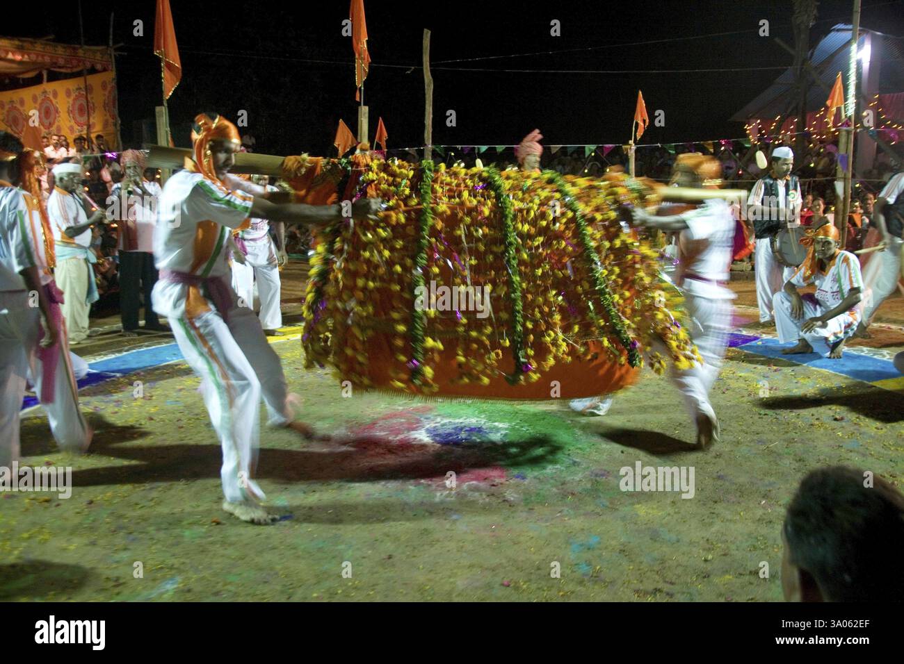 Palki Dance holi festival sadvali Devrukh Konkan Maharashtra India ...