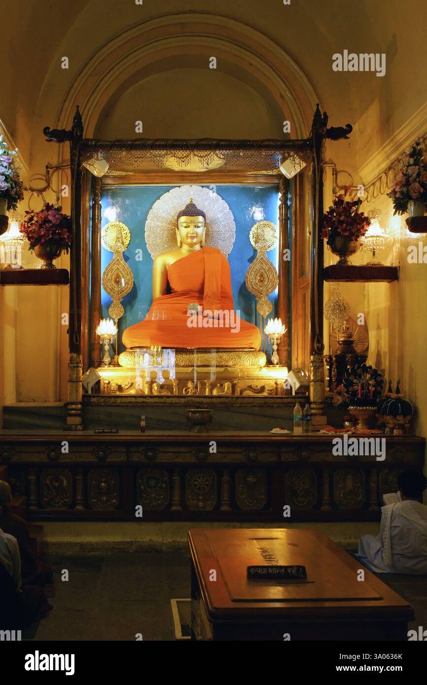 Statue of Lord Buddha at UNESCO World heritage Mahabodhi temple ...