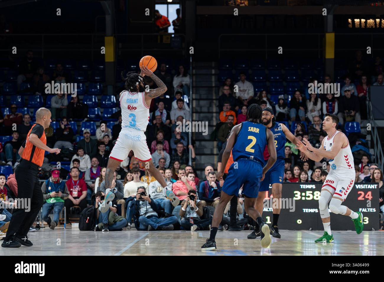 Barcelona, Italy. 02nd Mar, 2025. CB Breogan Dae Dae Grant in action ...