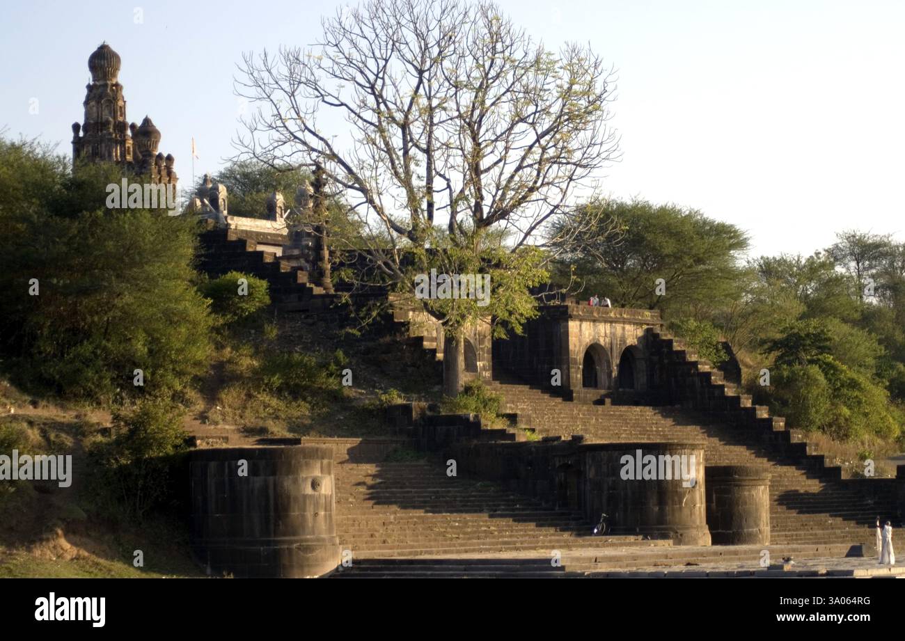 Old Shiva Shankar temple and ghat near krishna river at Mahuli ...