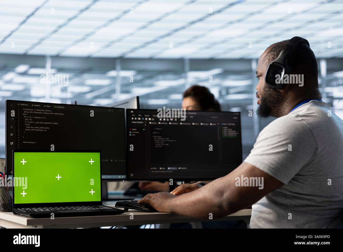 Desk clusters hi-res stock photography and images - Alamy