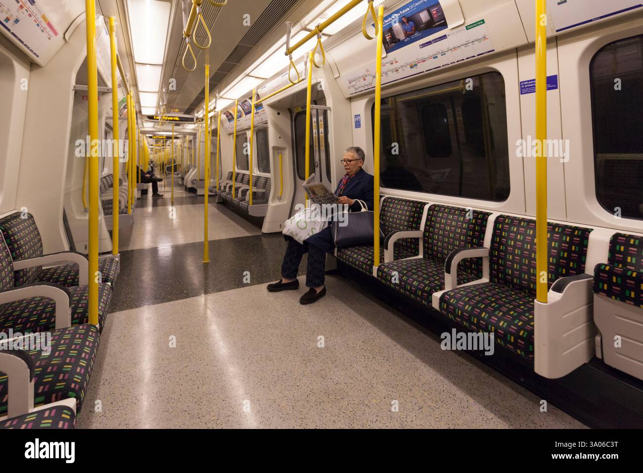 25/09/2024 0514 London underground on an eastbound district line train ...