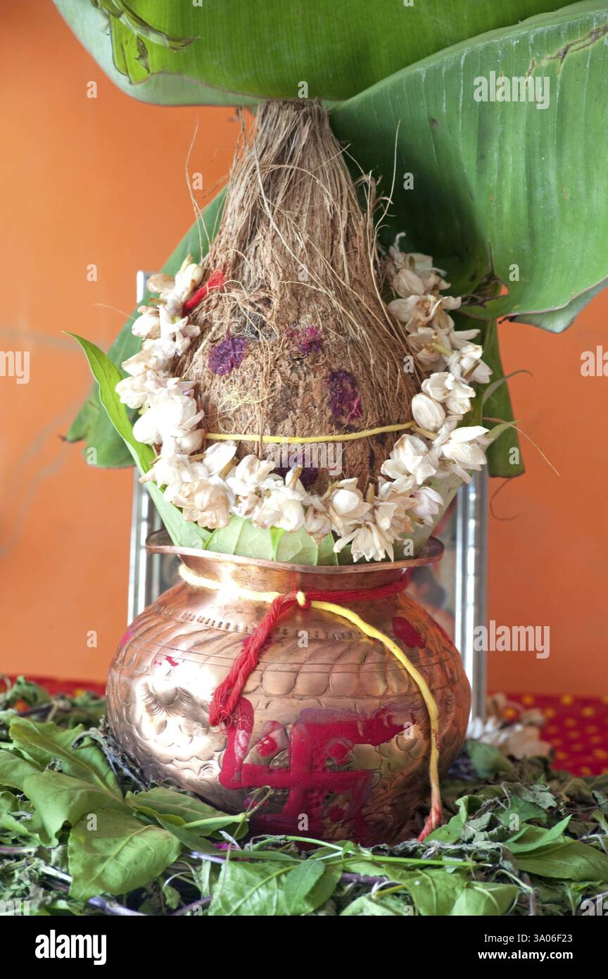 Poorna kumbh or kalash holy symbol swastika 2009 Stock Photo - Alamy