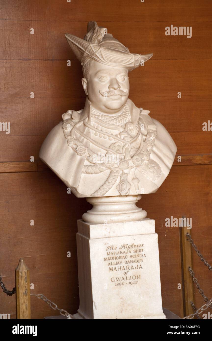 Statue of maharaja shri madhavrao scindia in gujri mahal museum ...