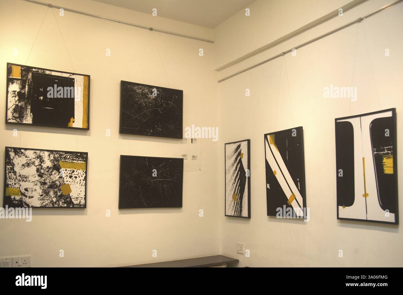 Meaningless', Abstracts on canvas by Ravi Shekhar Legacy Art Gallery ...