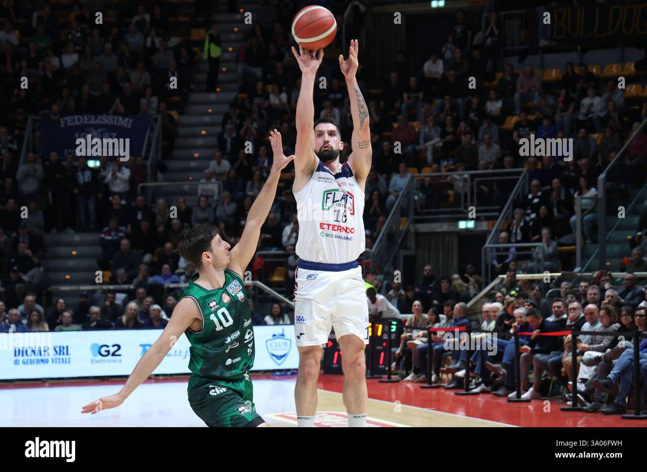 Fabio Mian (Fortitudo) during the italian basketball LNP â??Old Wild ...