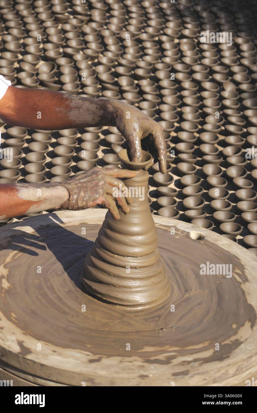 Potter making clay lamps hi-res stock photography and images - Alamy