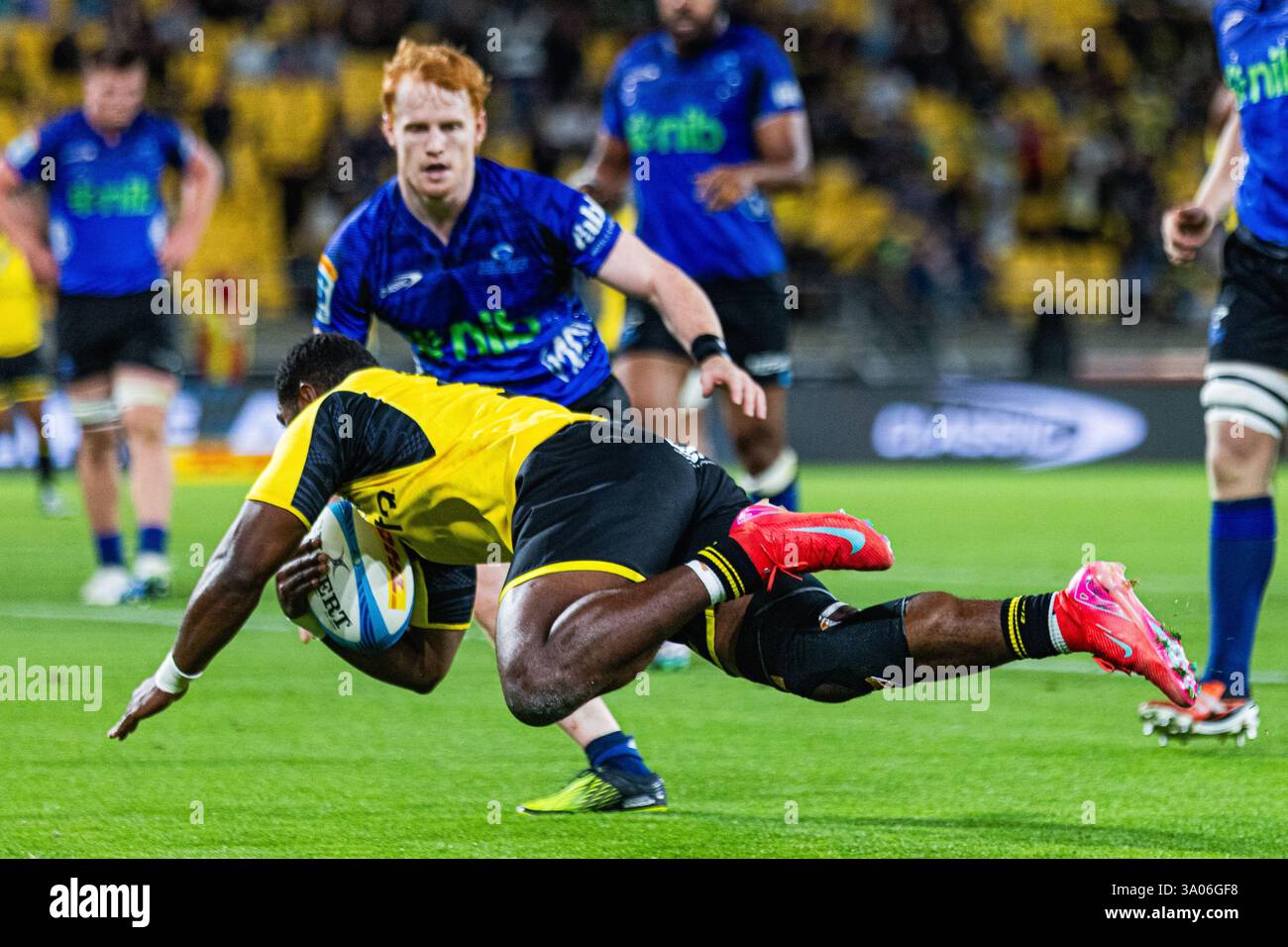 Wellington, New Zealand, 1 March, 2025. Hurricanes left winger Kini ...