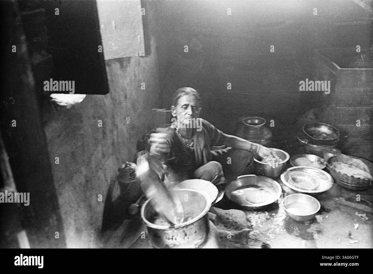 Senior working women Black and White Stock Photos & Images - Alamy