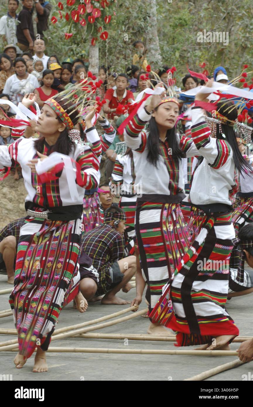 Mizoram dance hi-res stock photography and images - Alamy