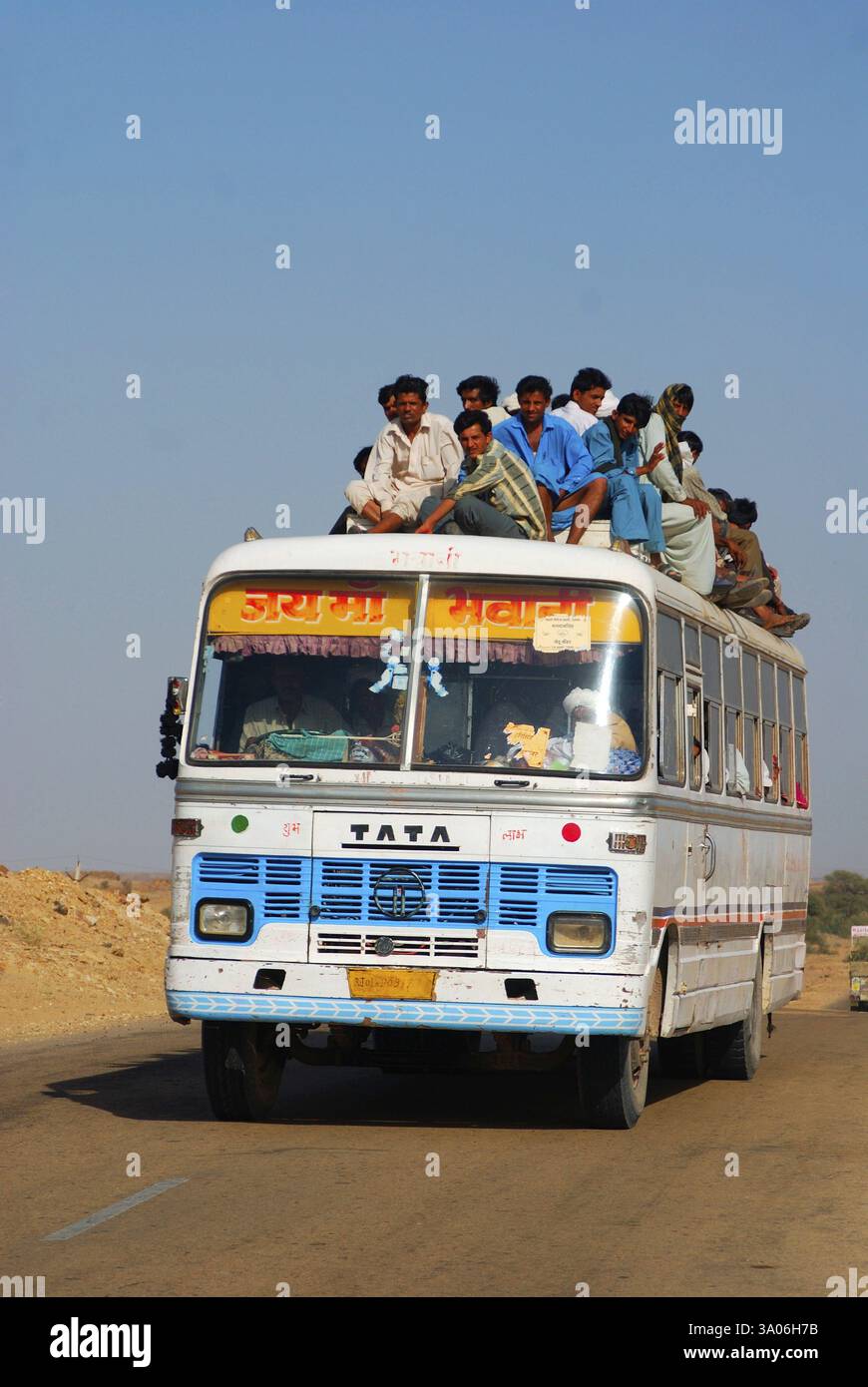 People sitting on roof of bus, Jaisalmer, Rajasthan, India, Asia Stock ...