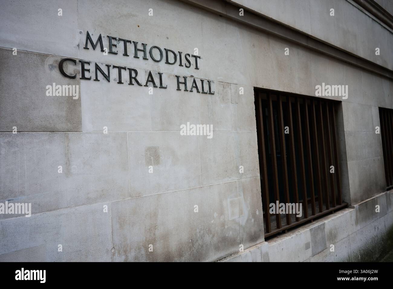 23 feb 2025 - london uk : sign for methodist central hall in westminster london uK Stock Photo ...