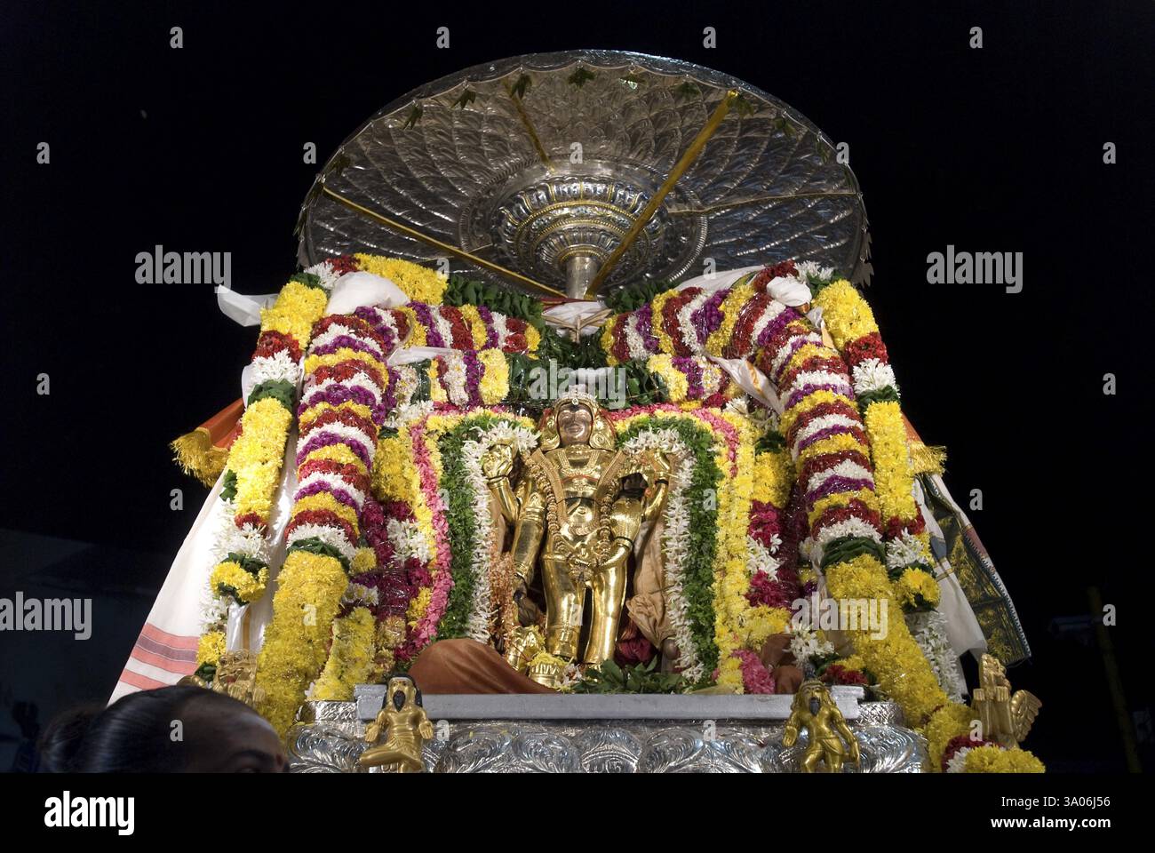 Sri Pikshandavar Shiva Thanga Meru vahanam, procession Karthikai Deepam ...