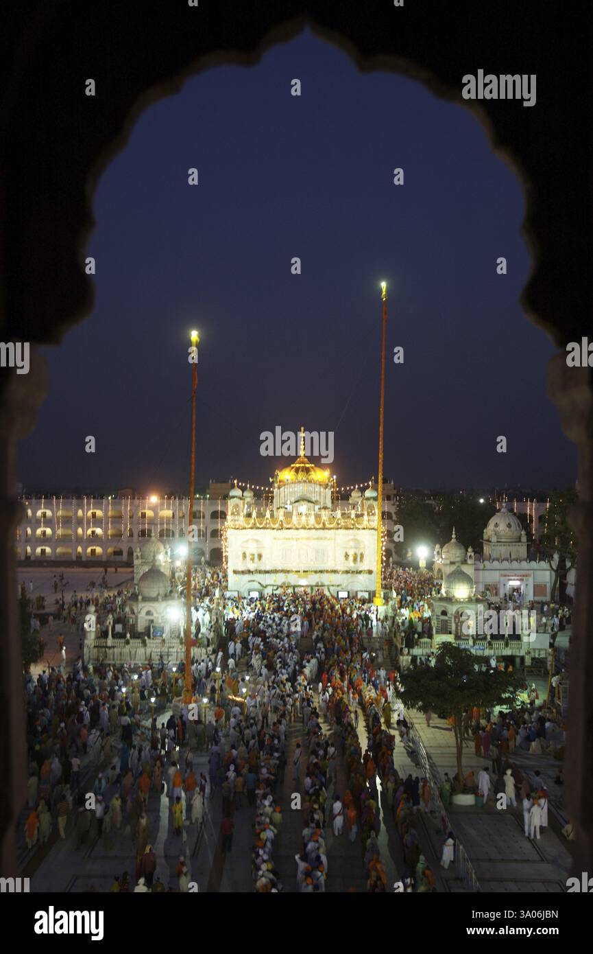 Illuminated Sachkhand Saheb Gurudwara for 300th year of Consecration of ...