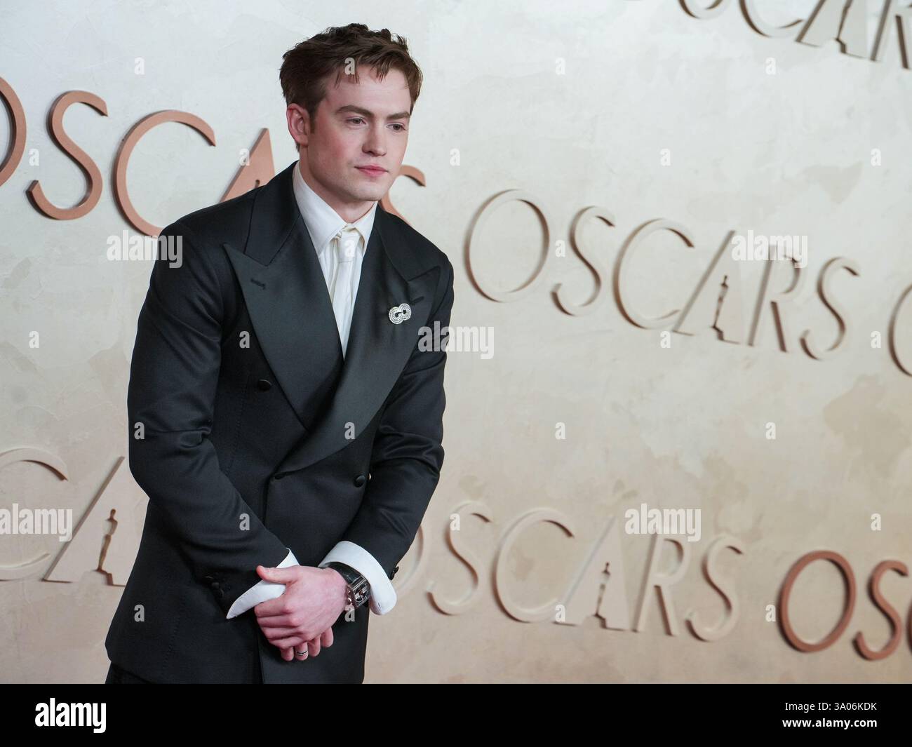 Los Angeles, USA. 02nd Mar, 2025. Kit Connor walking on the red carpet ...